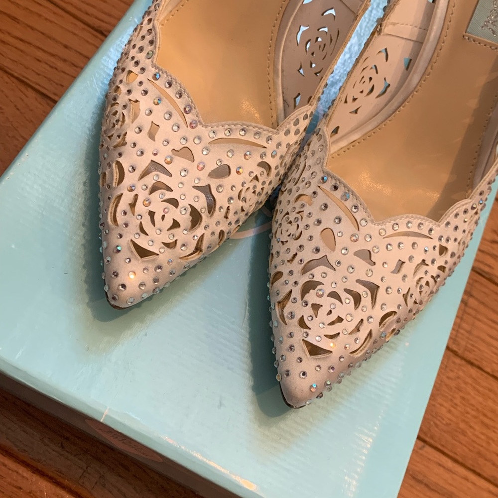 Ivory Crystal Embellished Laser-Cut Pumps - Gem